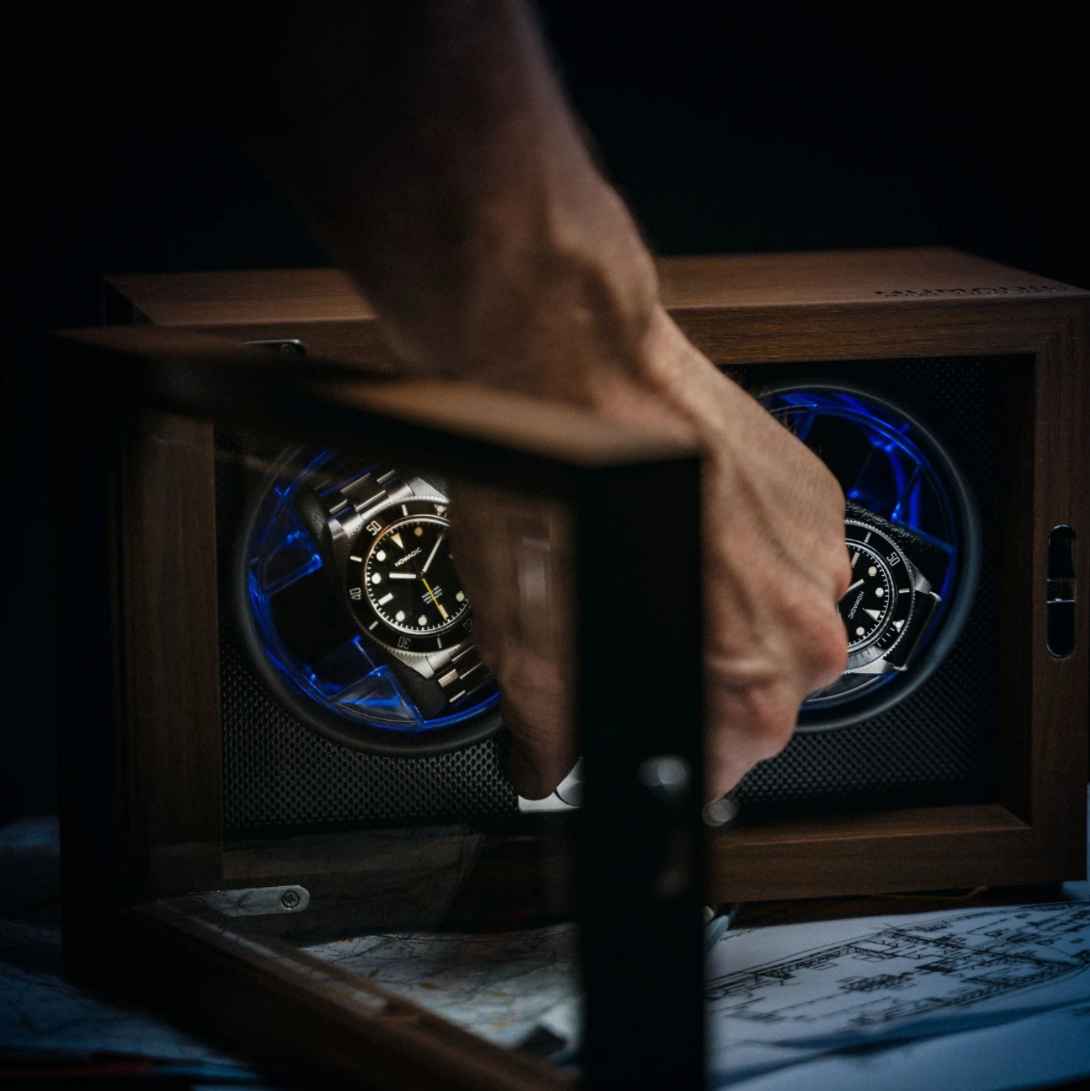 WOODEN WATCH WINDER